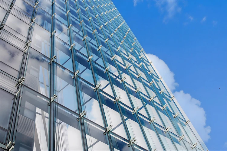 Point-Supported Glass Facade - Sunframe Facade